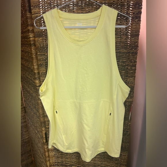 DSG | Shirts | Dsgmens Tank Top Medium With Front Zippersizemedium Set ...